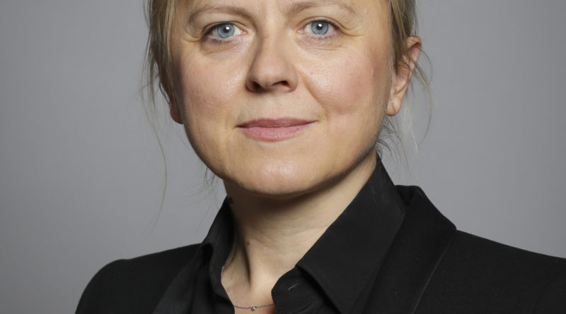 Arminka Helić – 2022 Tribute to HM Queen Elizabeth II (Baroness Helić ...