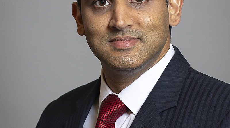 Aamer Sarfraz – 2022 Tribute to HM Queen Elizabeth II (Baron Sarfraz ...